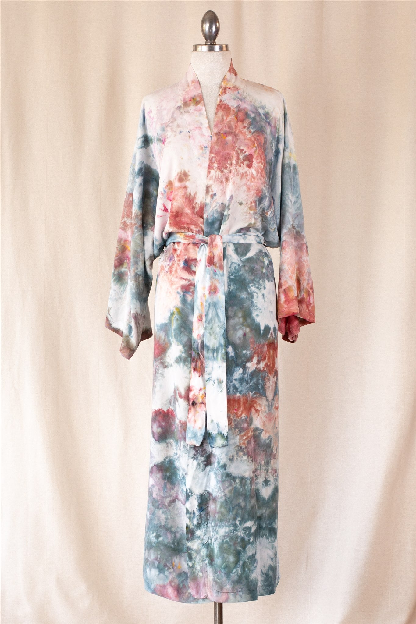 Long Robe "Deep Dive" – Kiki Harper