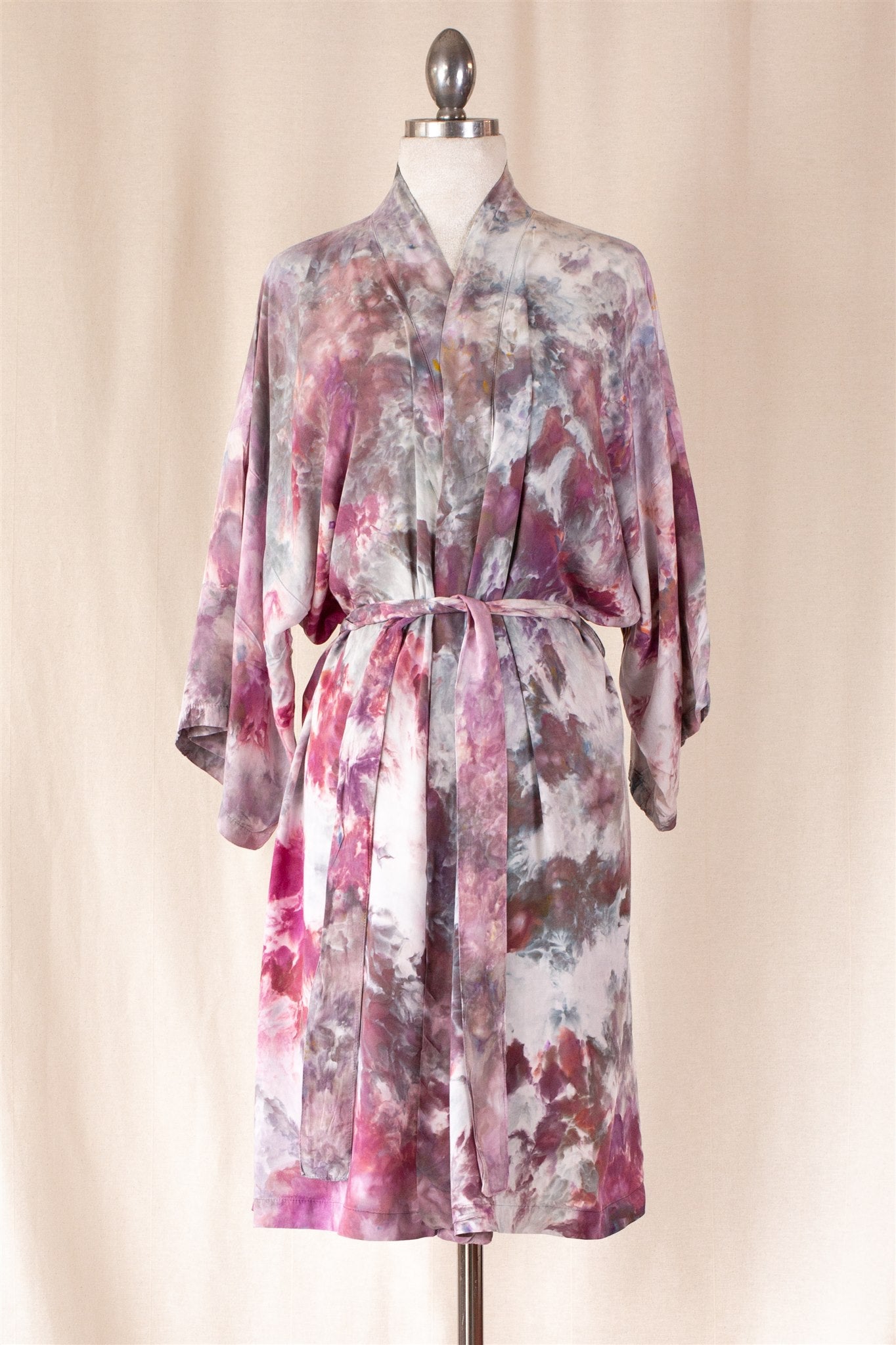 Short Robe "Rain Dancing" – Kiki Harper